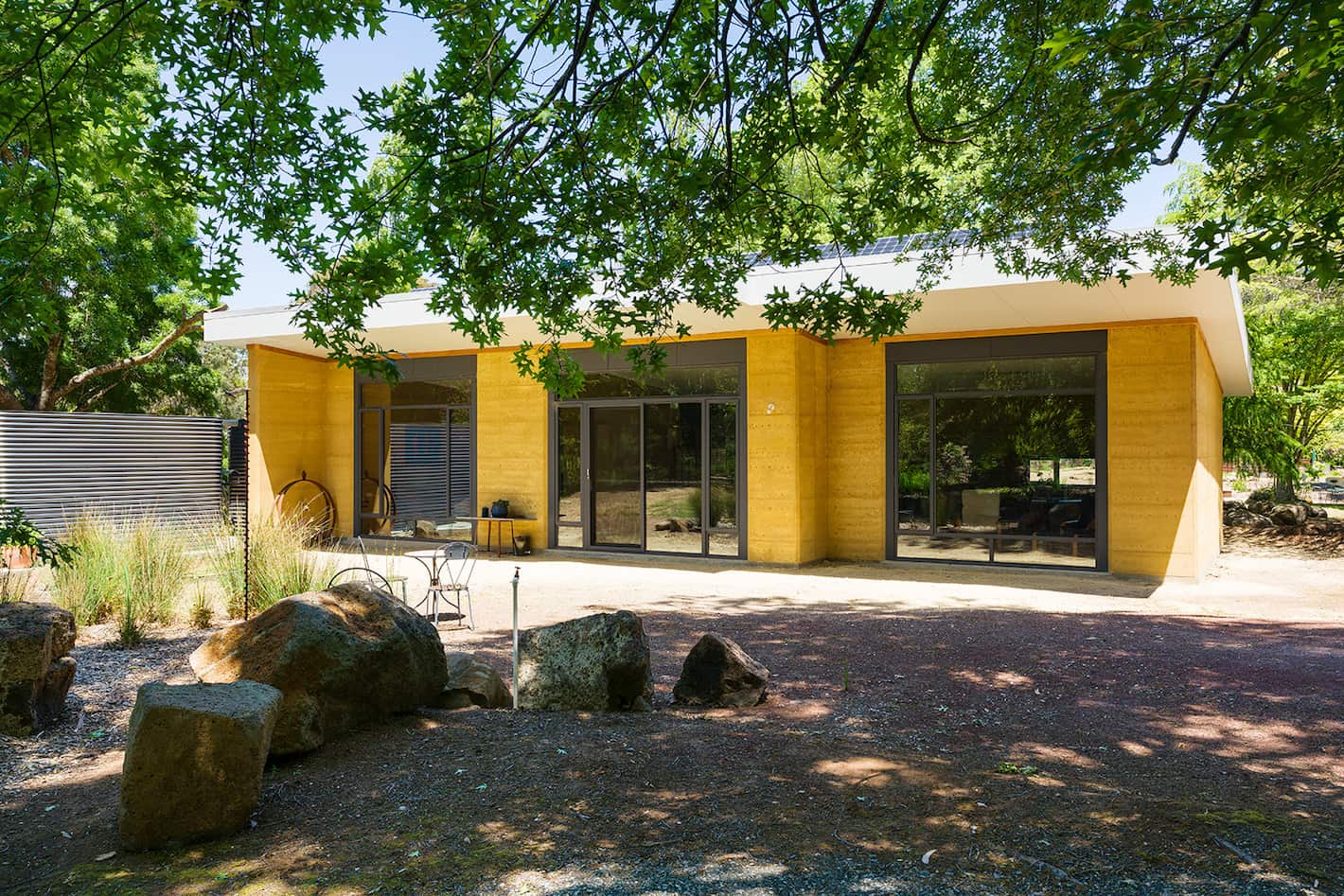 Off-Grid Home - Eco Sustainable Homes